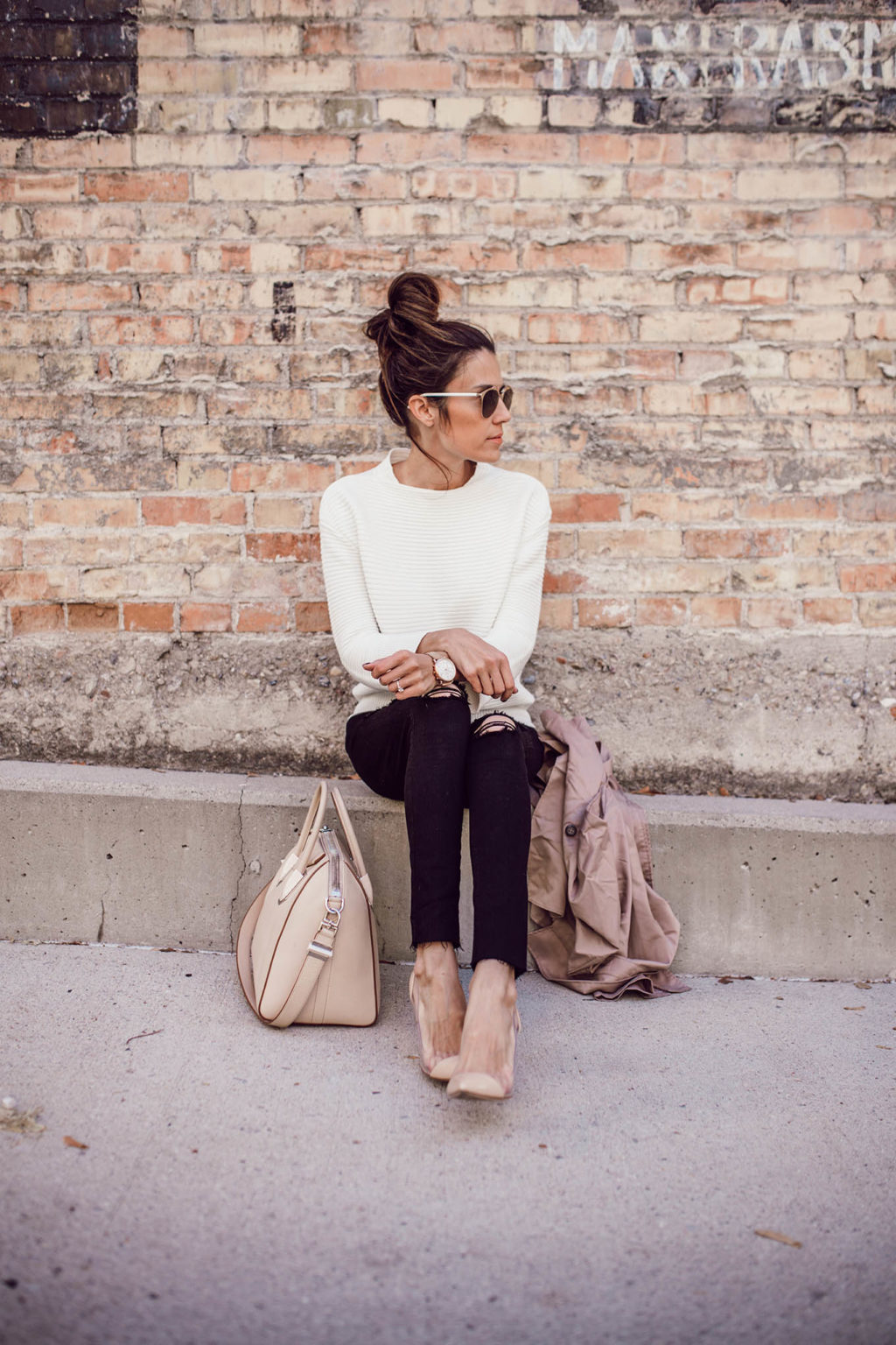 The Essentials Hello Fashion